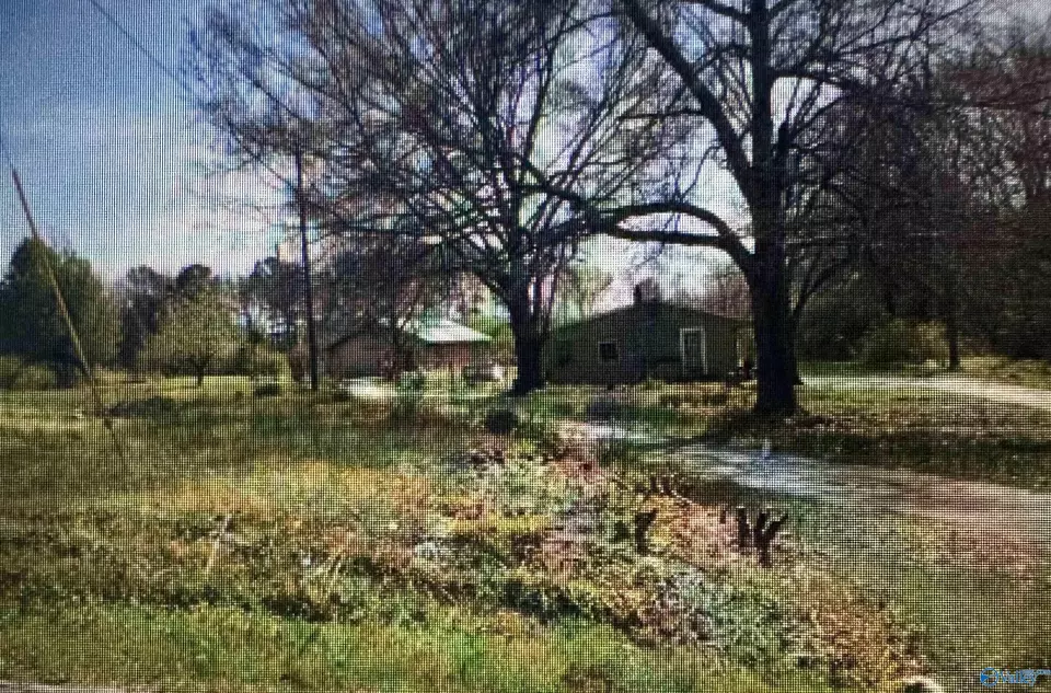 39 Murphy Rd, Laceys Spring, AL 35754 | MLS# 21909477 | 1 photo - Movoto