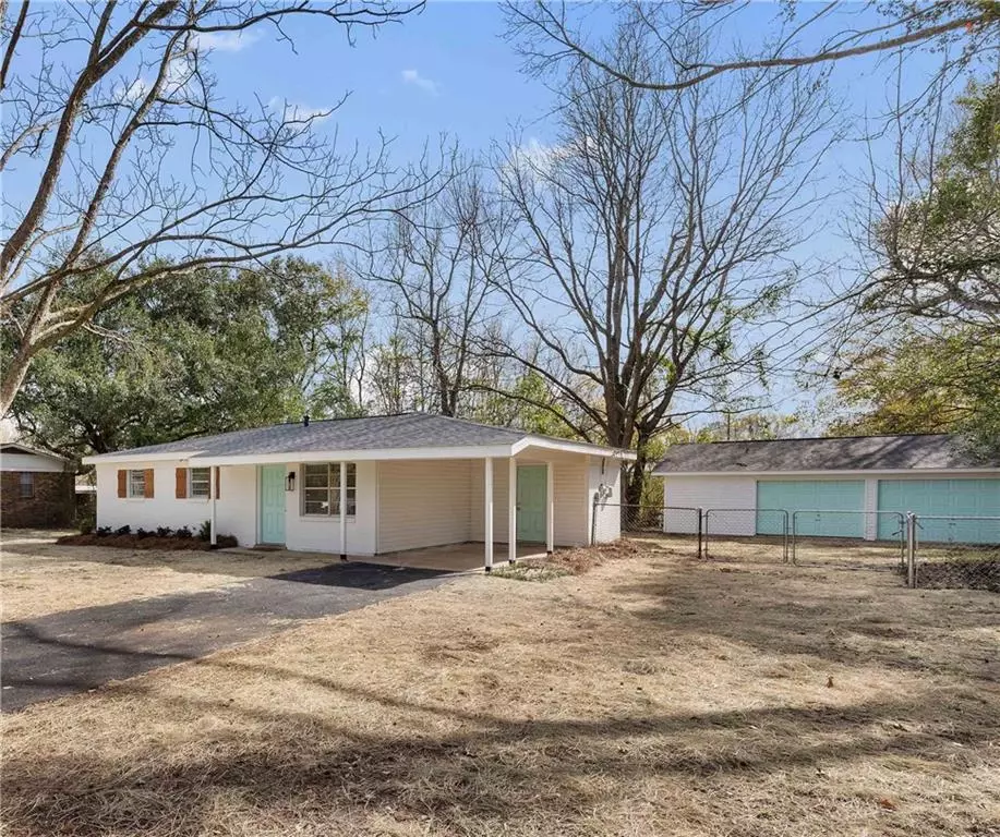 7925 Sharon Dr, Mobile, AL 36619 | 24 Photos - Movoto