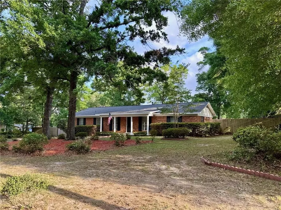 5413 Malcolm Dr, Mobile, AL 36693 | MLS# 7568286 | 8 Photos - Movoto