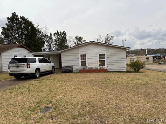 418 Laurel Ave, Selma, AL 36701 | MLS# 572028 | 39 Photos - Movoto