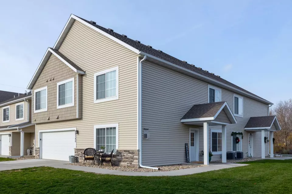 5340 Supalla Ct NW, Rochester, MN 55901 | 45 Photos - Movoto