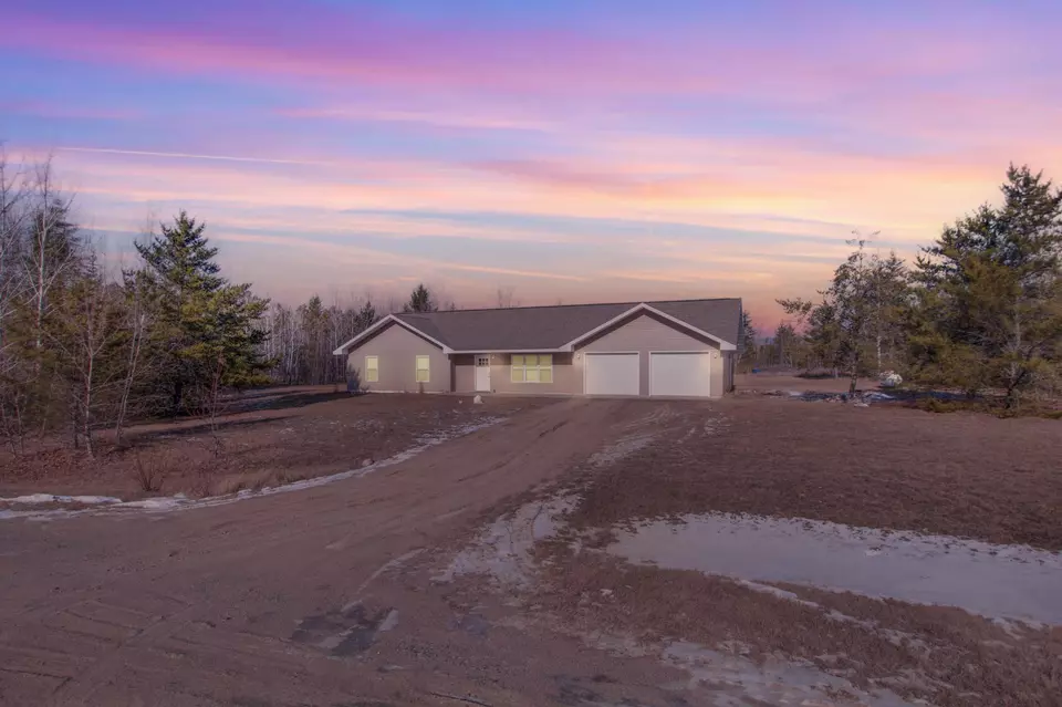 5825 Whistler Dr NW, Bemidji, MN 56601 | 19 Photos - Movoto