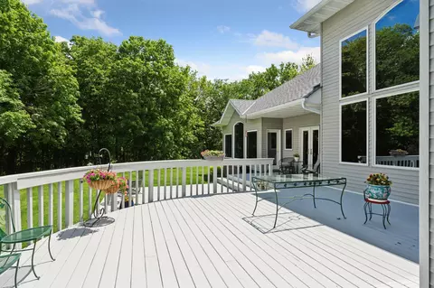 28129 Bayview Dr, Red Wing, MN 55066 | 71 Photos - Movoto