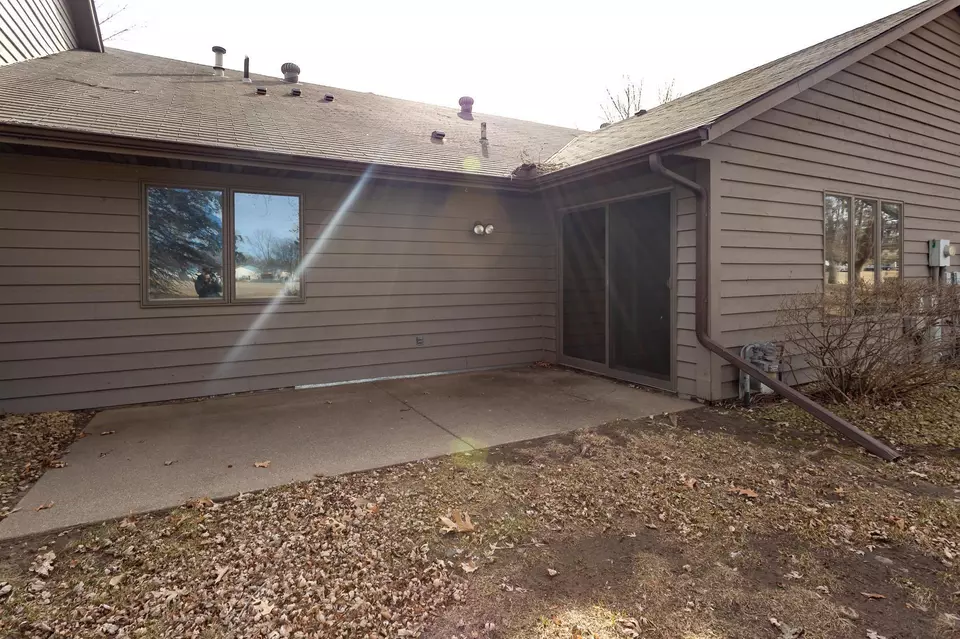 182 Sargent Dr, Red Wing, MN 55066 | 20 Photos - Movoto