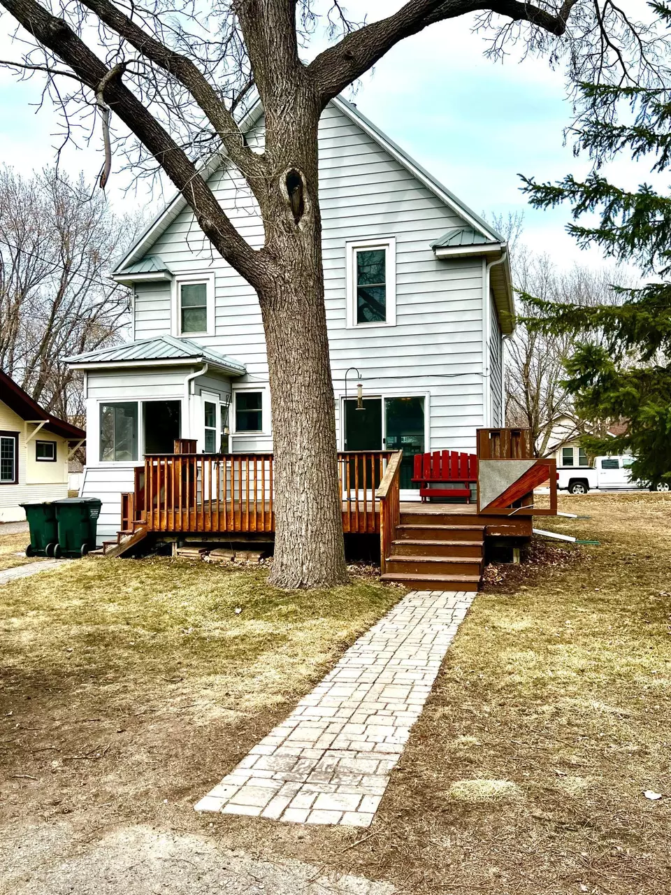 220 2nd Ave SE, Glenwood, MN 56334 | 41 Photos - Movoto