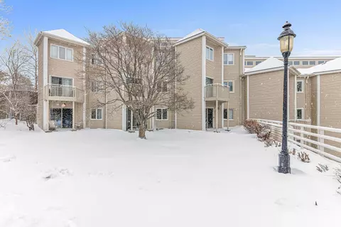 1392 Carling Dr #207, Saint Paul, MN 55108 | 39 Photos - Movoto