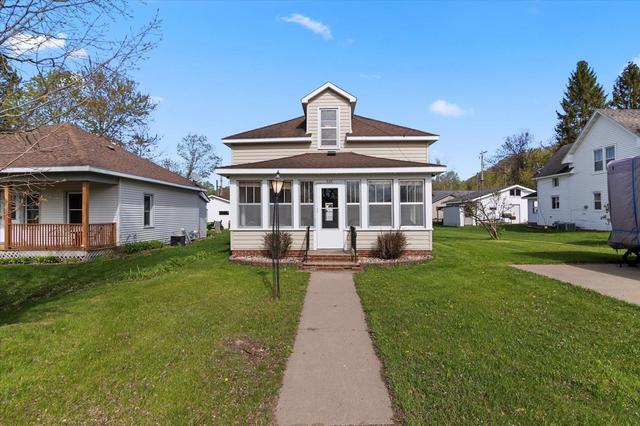 Elmwood, WI Homes with 3 Beds For Sale - Movoto