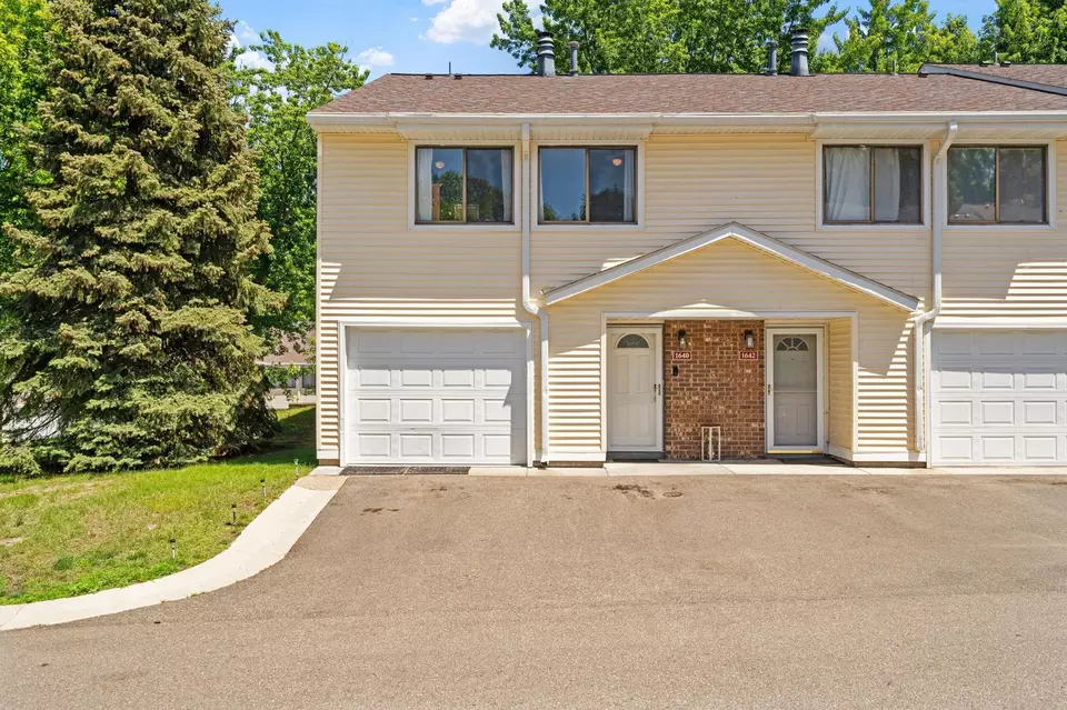 1640 City View Dr #22, Eagan, MN 55121 | 22 Photos - Movoto