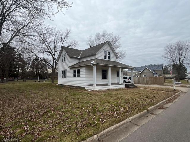 320 7th St S, Sauk Rapids, MN 56379 | 24 Photos - Movoto