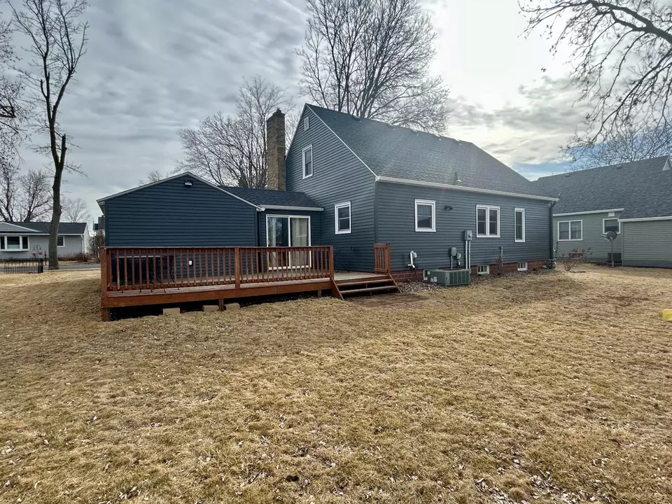 107 W Brooks St, Arlington, MN 55307 | MLS# 6689393 | 2 Photos - Movoto