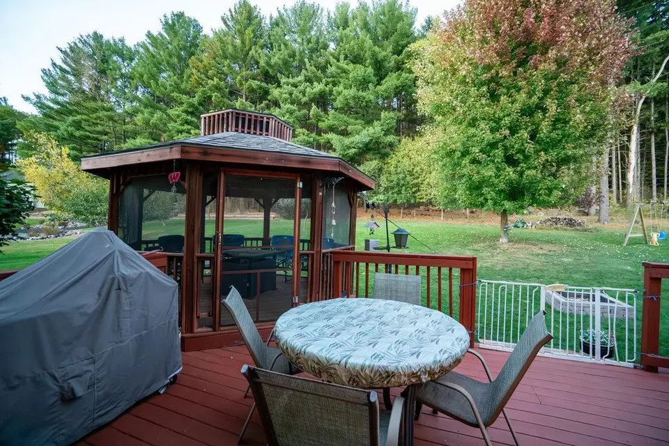 328 Nordveien Dr, Boyceville, WI 54725 | MLS# 6805168 | 56 Photos - Movoto