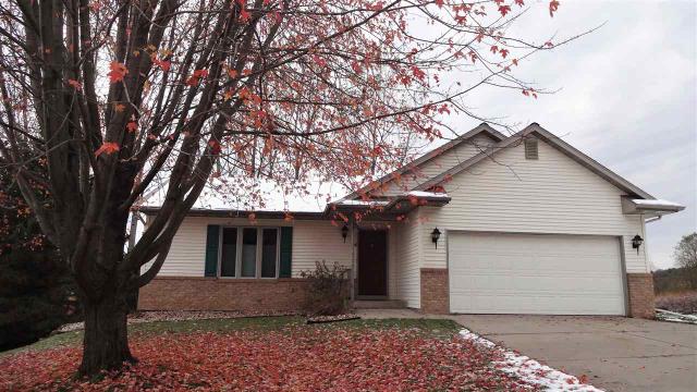 727 Eagle Cir, Lodi, WI 53555 MLS# 1871673 - Movoto.com