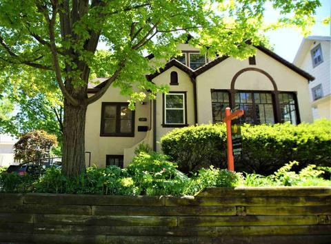 1301 Drake St, Madison, WI 53715 | 36 Photos | MLS #1880430 - Movoto