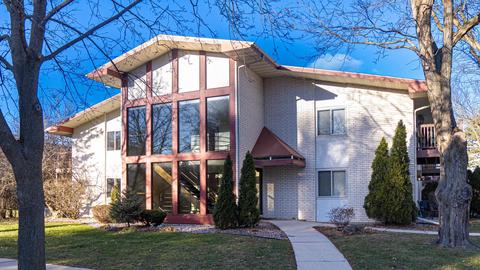 50 Whitcomb Cir #11, Madison, WI 53711 | 21 Photos | MLS #1947556 - Movoto