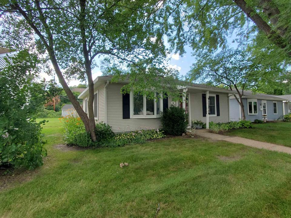 56 Craig Ave, Madison, WI 53705 | 27 Photos - Movoto