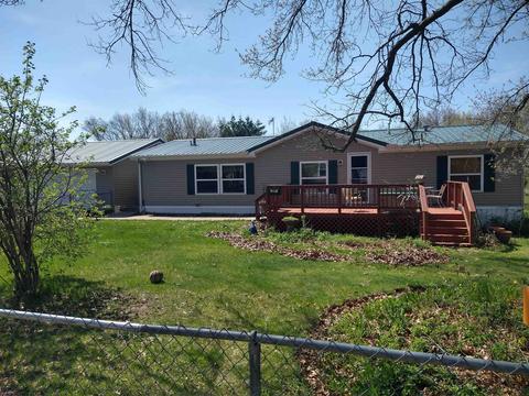 3863 5th Dr #27, Wisconsin Dells, WI 53965 | 30 Photos | MLS #1955392 ...