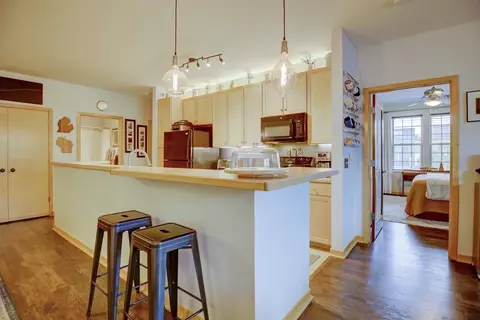 201 E Lane St #204, Sun Prairie, WI 53590 | 30 Photos - Movoto