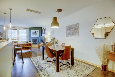 201 E Lane St #204, Sun Prairie, WI 53590 | 30 Photos - Movoto