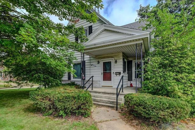 801 Prospect Ave, Portage, WI 53901 | 56 Photos - Movoto