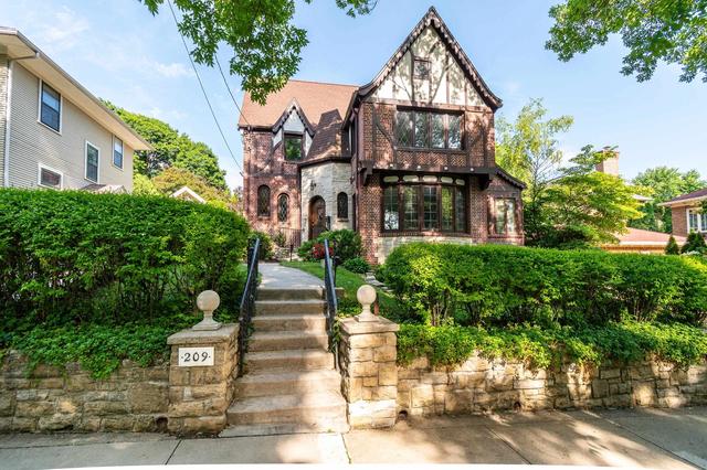 209 N Spooner St, Madison, WI 53726 | MLS# 2001678 | 70 Photos - Movoto