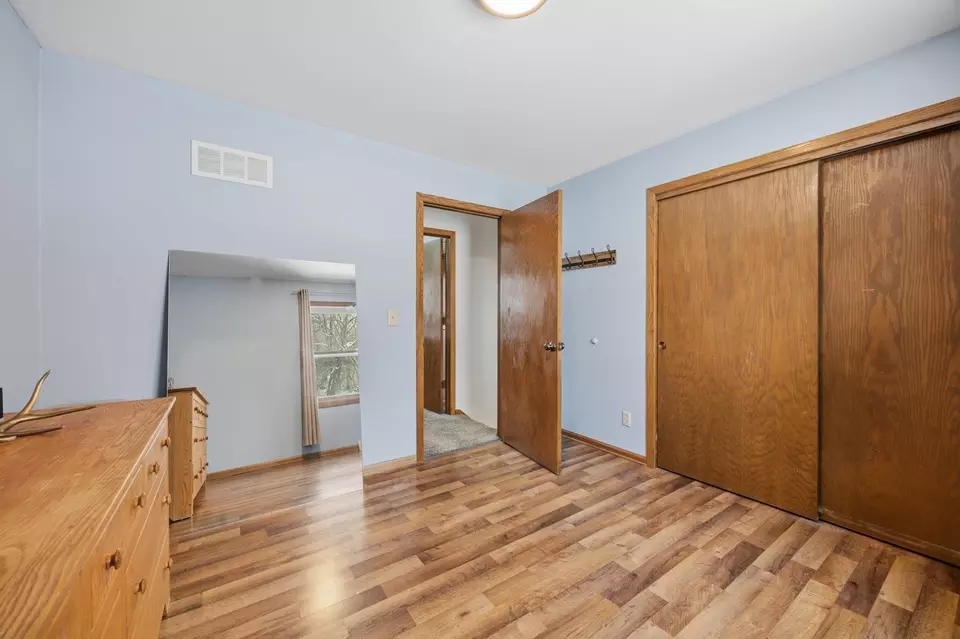 1719 Bell View Rd, Stoughton, WI 53589 | MLS# 2013864 | 45 Photos - Movoto