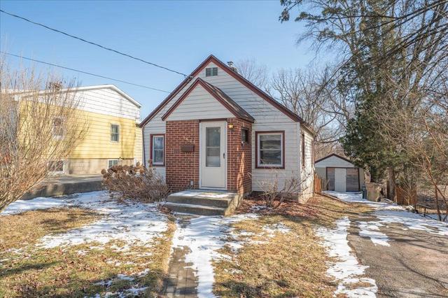 1621 Loftsgordon Ave, Madison, WI 53704 | 32 Photos - Movoto