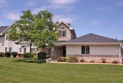 4948 W Maple Leaf Cir, Greenfield, WI 53220 | 14 Photos - Movoto