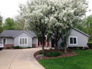14055 W Farrell Dr, New Berlin, WI 53151 - Movoto