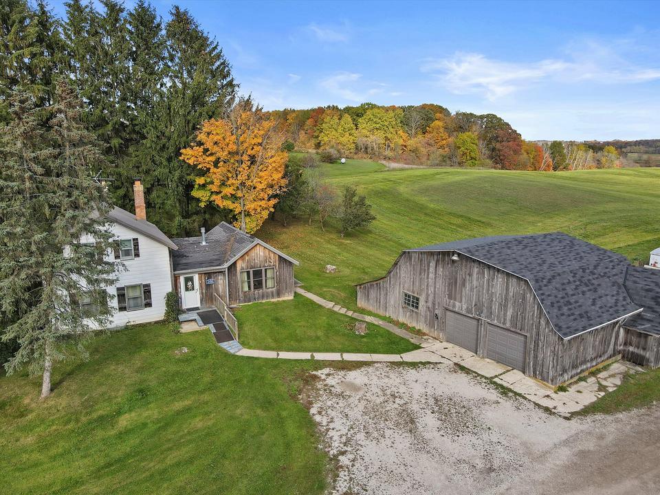 2488 Powder Hill Rd, Erin, WI 53027 | 22 Photos - Movoto