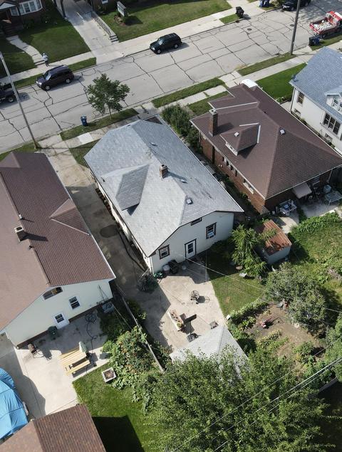 2830 Wellington Dr, Racine, WI 53403 | 24 Photos | MLS #1818756 - Movoto