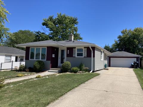 1649 Perry Ave, Racine, WI 53406 | 20 Photos | MLS #1809578 - Movoto
