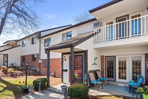 4223 S Ridgewood Ln, Greenfield, WI 53221 | 32 Photos | MLS #1817067 ...