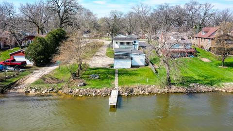 2225 Lakeshore, Dover, WI 53139 | 41 Photos | MLS #1830313 - Movoto