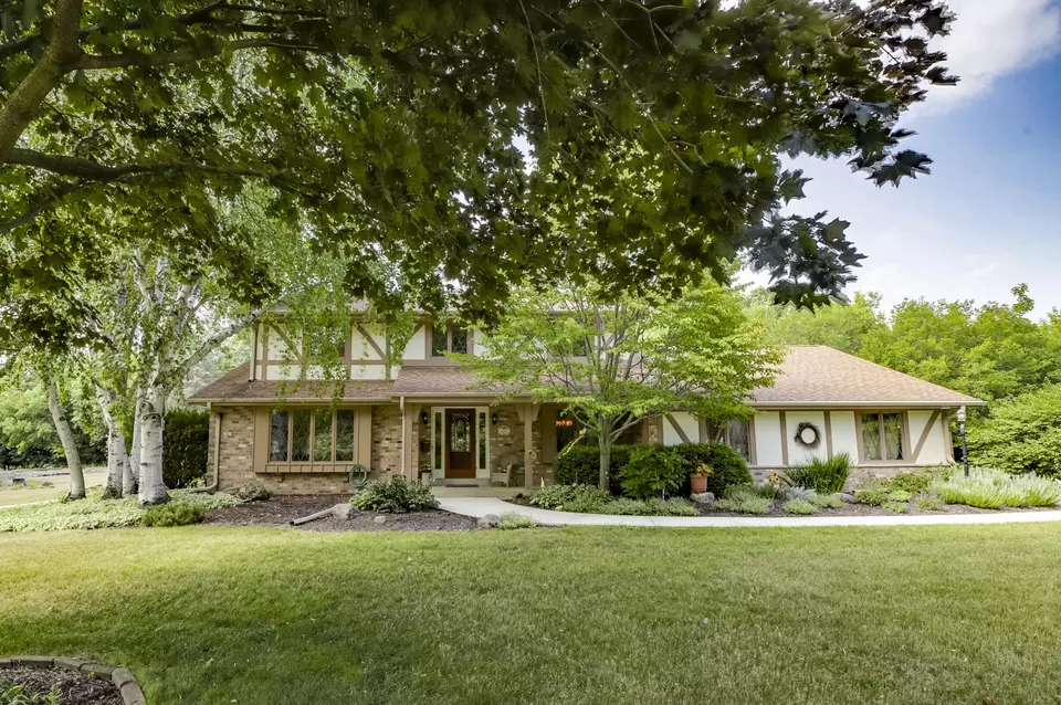 4322 Timber, Colgate, WI 53017 | 68 Photos - Movoto