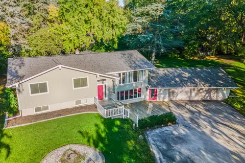 n6405 Sherry Lane, Sheboygan, WI 53083 | 31 Photos - Movoto