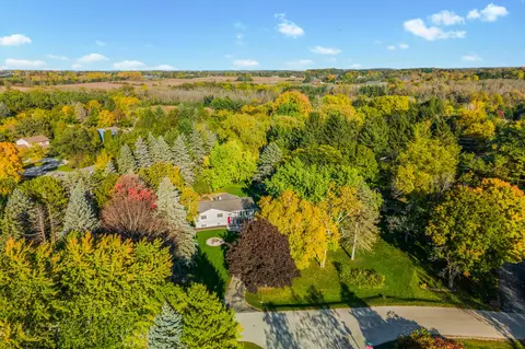 n6405 Sherry Lane, Sheboygan, WI 53083 | 31 Photos - Movoto