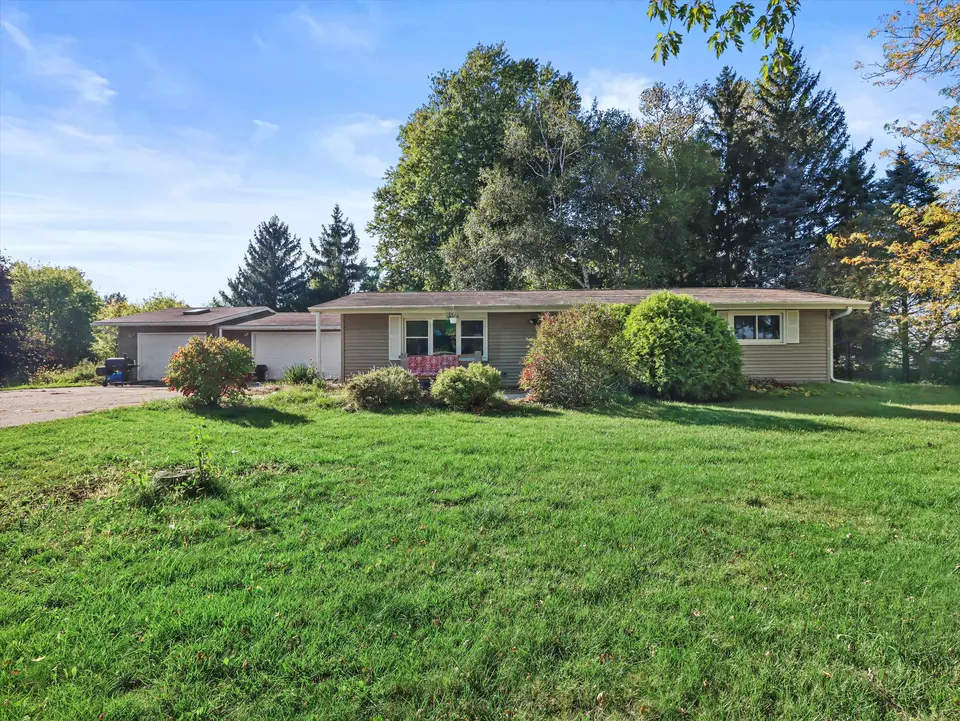 n3551 County Road G, Lowell, WI 53579 | 34 Photos - Movoto