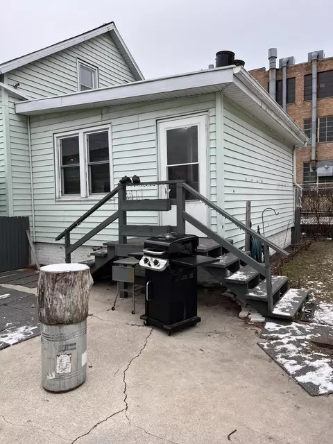 1717 14th, Two Rivers, WI 54241 | 17 Photos - Movoto