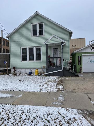 1717 14th, Two Rivers, WI 54241 | 17 Photos - Movoto