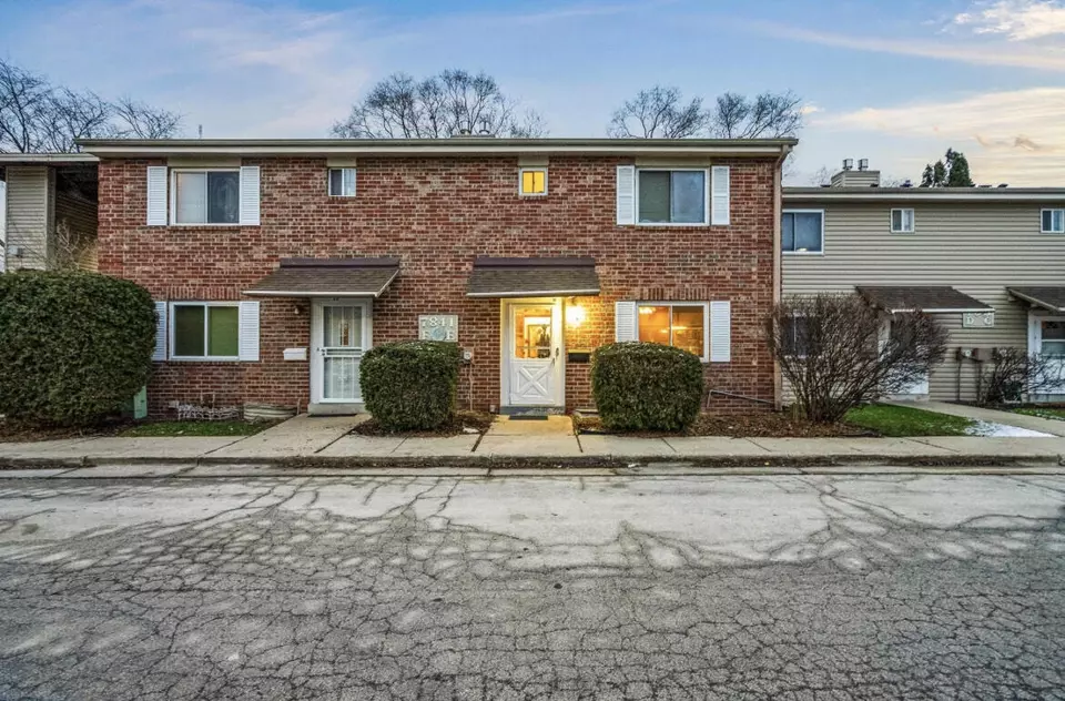 7841 N 60th #E, Milwaukee, WI 53223 | 13 Photos - Movoto