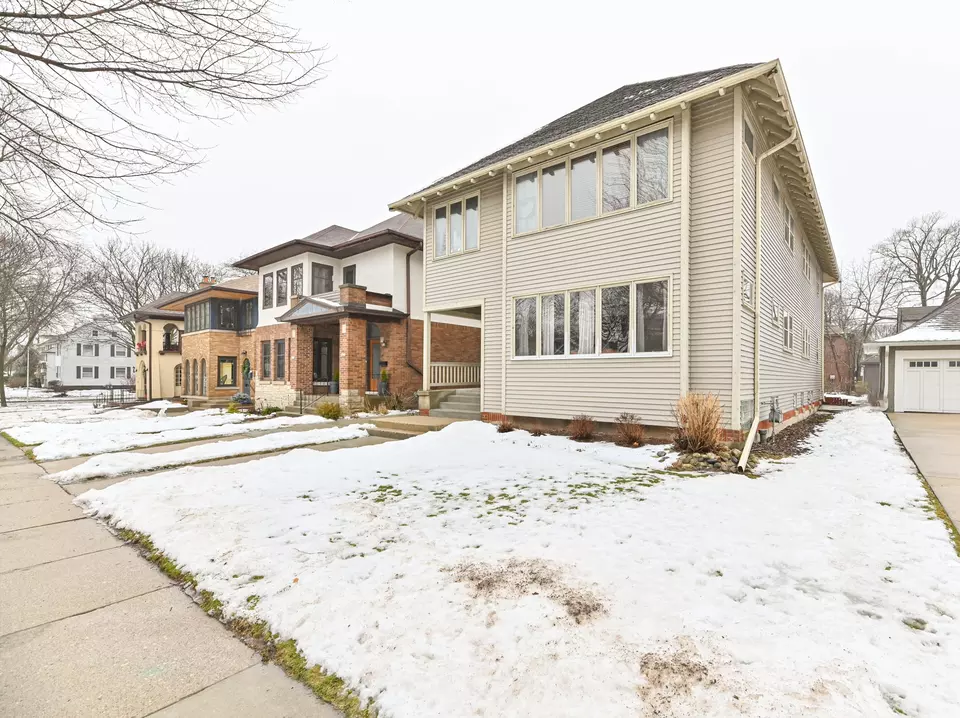 4215 N Prospect, Shorewood, WI 53211 | 41 Photos - Movoto