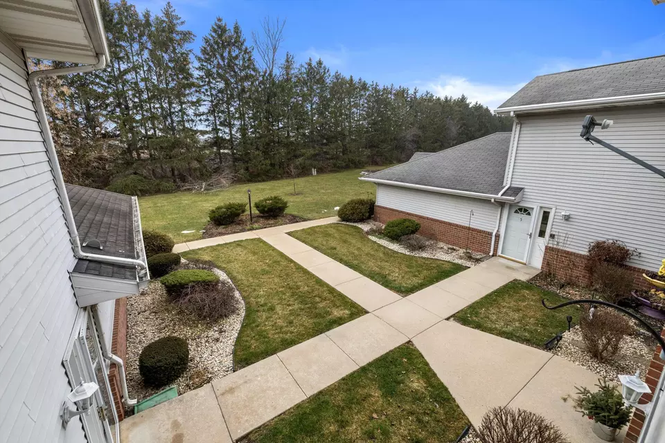 1282 Village Ctr #8, Somers, WI 53144 | 25 Photos - Movoto