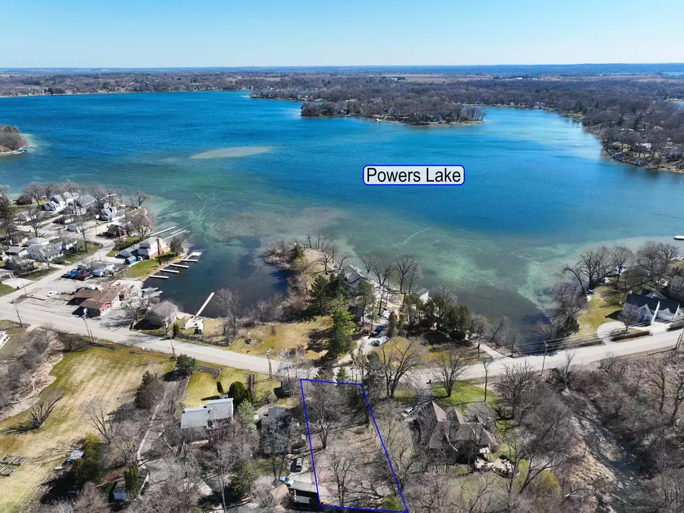 n1503 Powers Lake Road, Bloomfield, WI 53128 | 8 Photos - Movoto