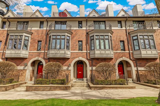 1008 E Lyon, Milwaukee, WI 53202 | MLS# 1916315 | 15 Photos - Movoto