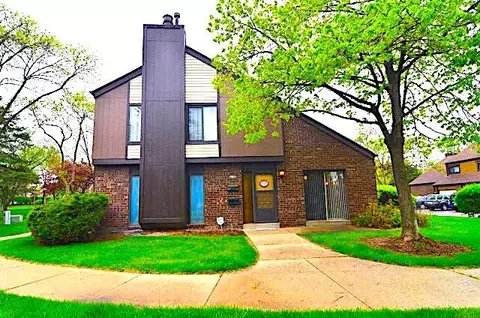 8580 N Servite, Milwaukee, WI 53223 | 25 Photos - Movoto