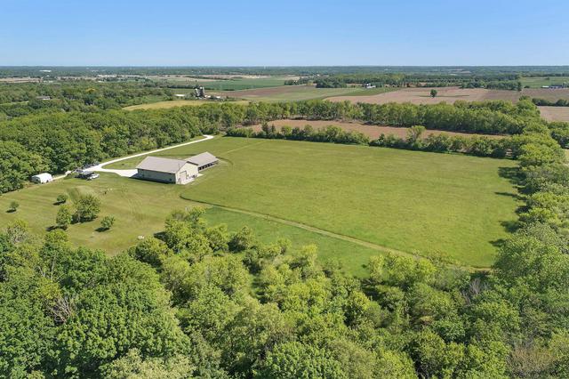 n5911 County Dd, Spring Prairie, WI 53105 | 15 Photos - Movoto