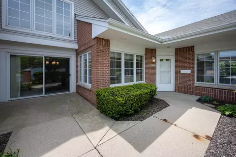 8707 Westlake, Greendale, WI 53129 | MLS# 1919824 | 42 Photos - Movoto