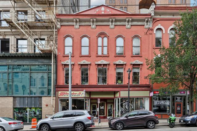 715 N Milwaukee #305, Milwaukee, WI 53202 | MLS# 1939472 | 18 Photos ...
