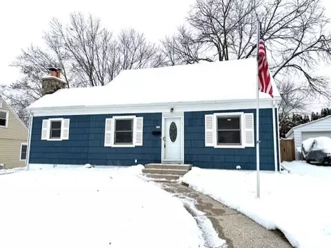 1518 n Benjamin St, Port Washington, WI 53074 - Movoto