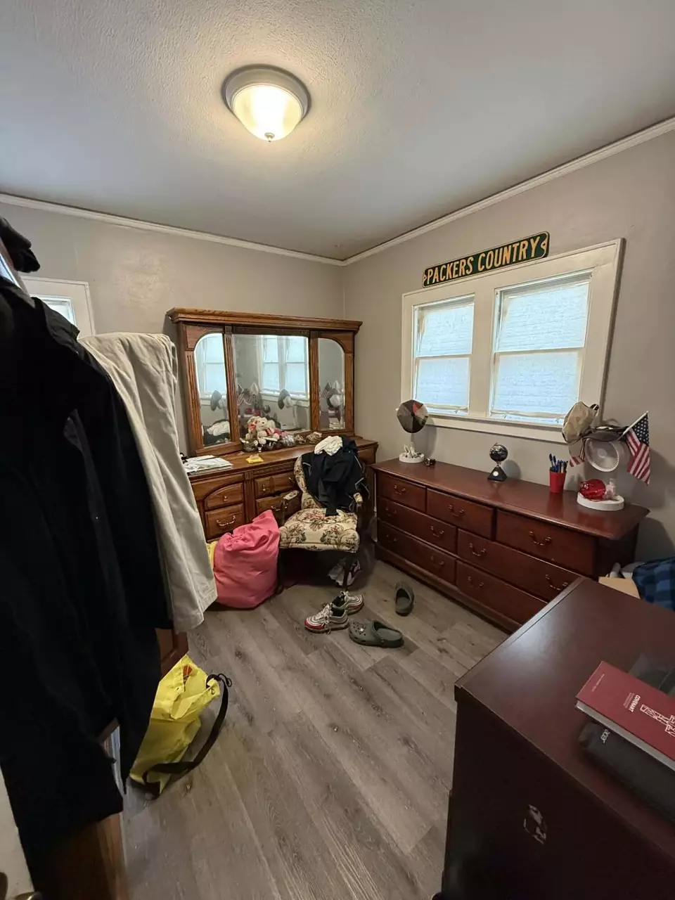 2845 N 57th, Milwaukee, WI 53210 | MLS# 1947659 | 12 Photos - Movoto
